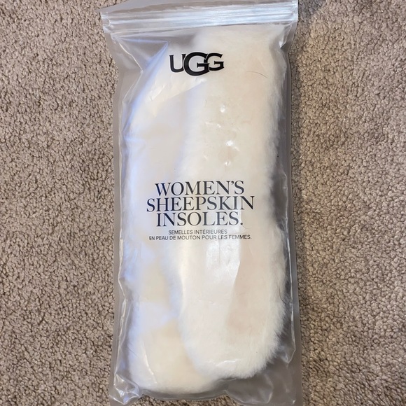 UGG | Shoes | Nwt Authentic Ugg Sheepskin Replacement Insole Wm Sz 1 ...
